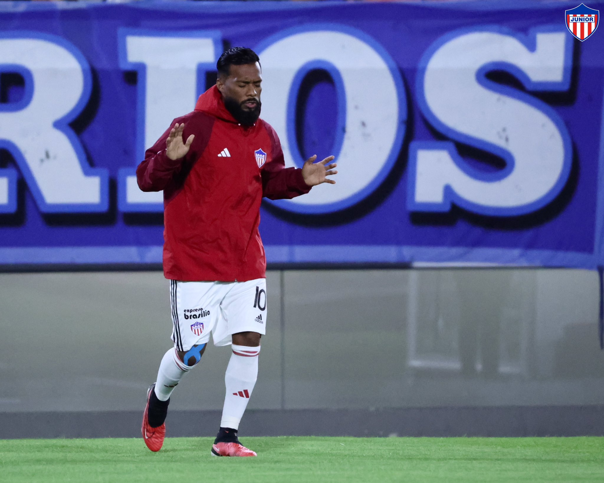 Junior se aferra a un milagro pero la realidad es otra – Junior a un Click